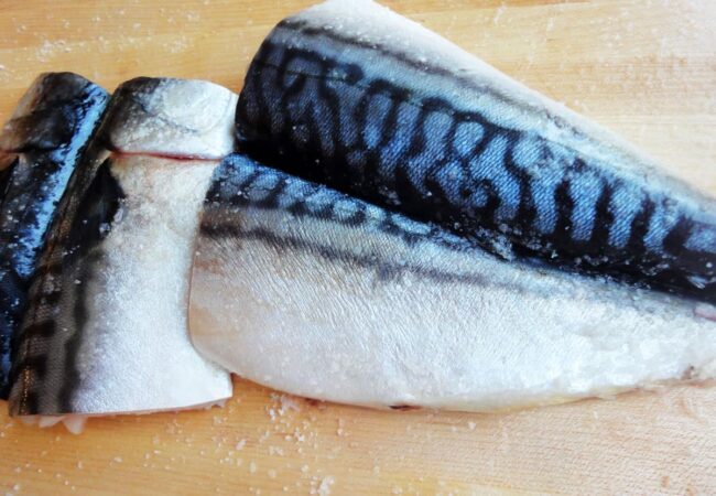 Grilled mackerel (Godeungeo-gui) recipe by Maangchi
