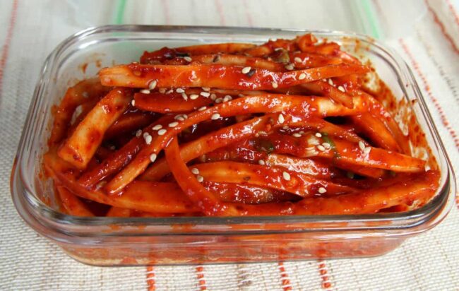 Doraji-muchim (Spicy bellflower root side dish) recipe by Maangchi