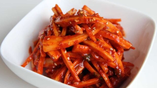 Dried bellflower root (Doraji) - Maangchi’s Korean cooking ingredients