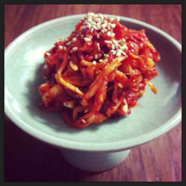 Mumallaengi-muchim (Seasoned dried radish strips) recipe by Maangchi