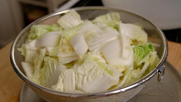 Nabak-kimchi (Vegetable and Fruit Water Kimchi) 나박김치 recipe by Maangchi
