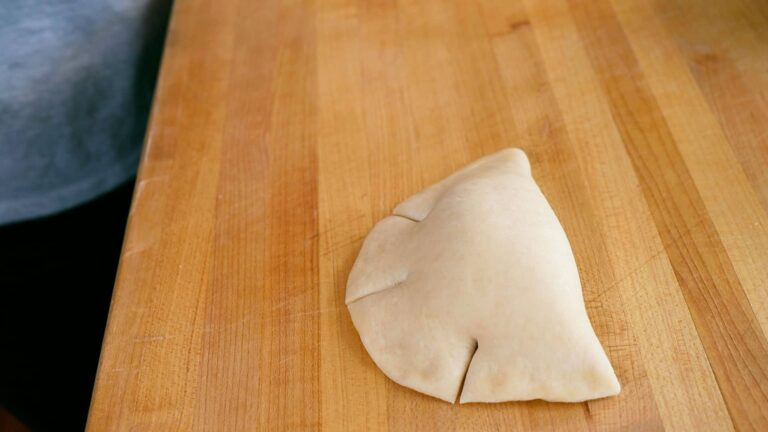 Korean custard bread (Cream-ppang: 크림빵) recipe by Maangchi