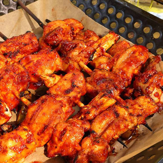 Spicy Korean chicken skewers (dak-kkochi: 닭꼬치) recipe by Maangchi
