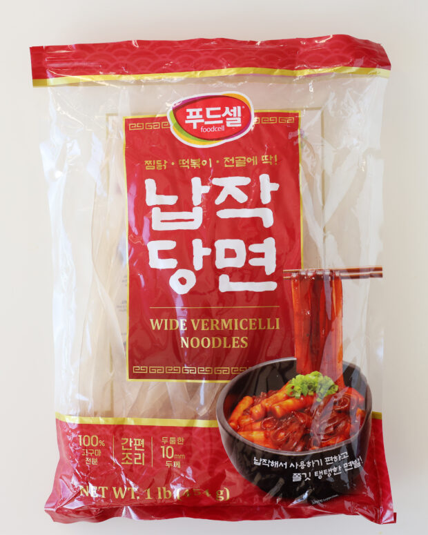 Flat starch noodles (Napjak dangmyeon) - Maangchi’s Korean cooking ...